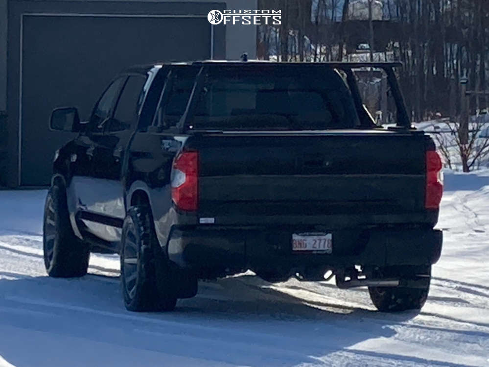 2021 Toyota Tundra with 20x10 -18 Fuel Contra and 305/50R20 Toyo Tires ...