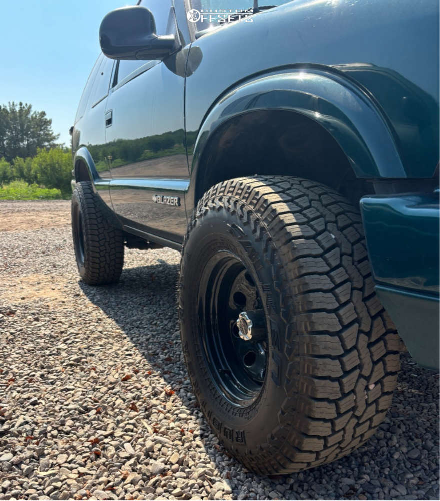 1998 Chevrolet Blazer with 15x8 -19 Vision Soft 8 and 31/10.5R15 Falken ...
