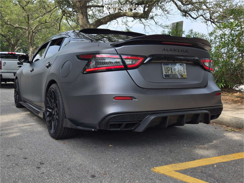2020 Nissan Maxima with 19x9.5 33 Niche Gamma and 255/35R19 Vercelli ...