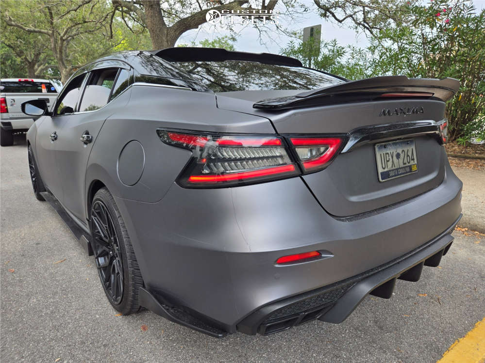 2020 Nissan Maxima with 19x9.5 33 Niche Gamma and 255/35R19 Vercelli ...