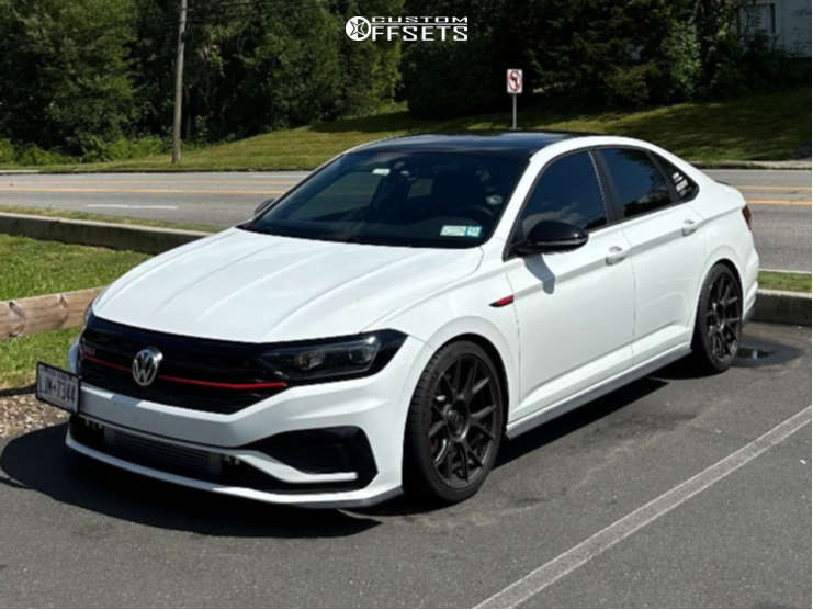 2019 Volkswagen Jetta with 18x8.5 43 Konig Ampliform and 245/35R18 ...