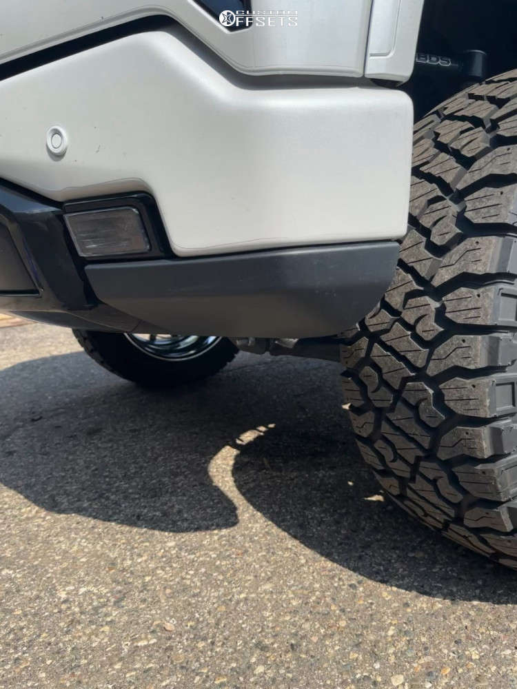 2023 GMC Sierra 1500 with 22x10 -18 Fuel Burn and 35/12.5R22 Kenda ...