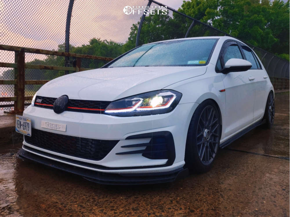 2020 Volkswagen GTI with 18x8.5 32 Rotiform Rse and 235/40R18 General G ...