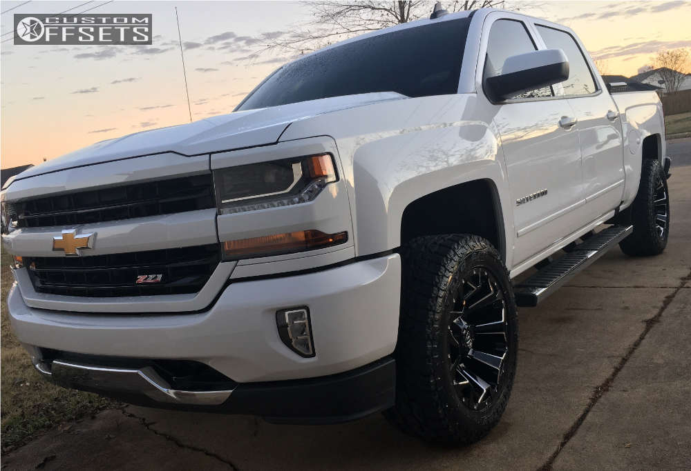 2017 Chevrolet Silverado 1500 with 20x10 -18 Fuel Assault and 285/55R20 ...