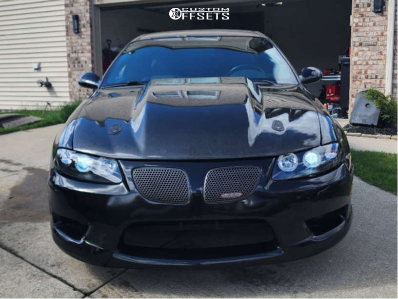 2005 Pontiac GTO with 18x8.5 35 MRR Vp5 and 245/40R18 Nitto Nt555 G2 ...