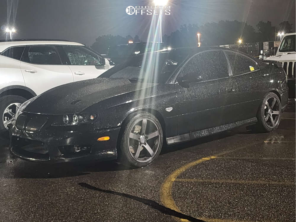 2005 Pontiac GTO with 18x8.5 35 MRR Vp5 and 245/40R18 Nitto Nt555 G2 ...