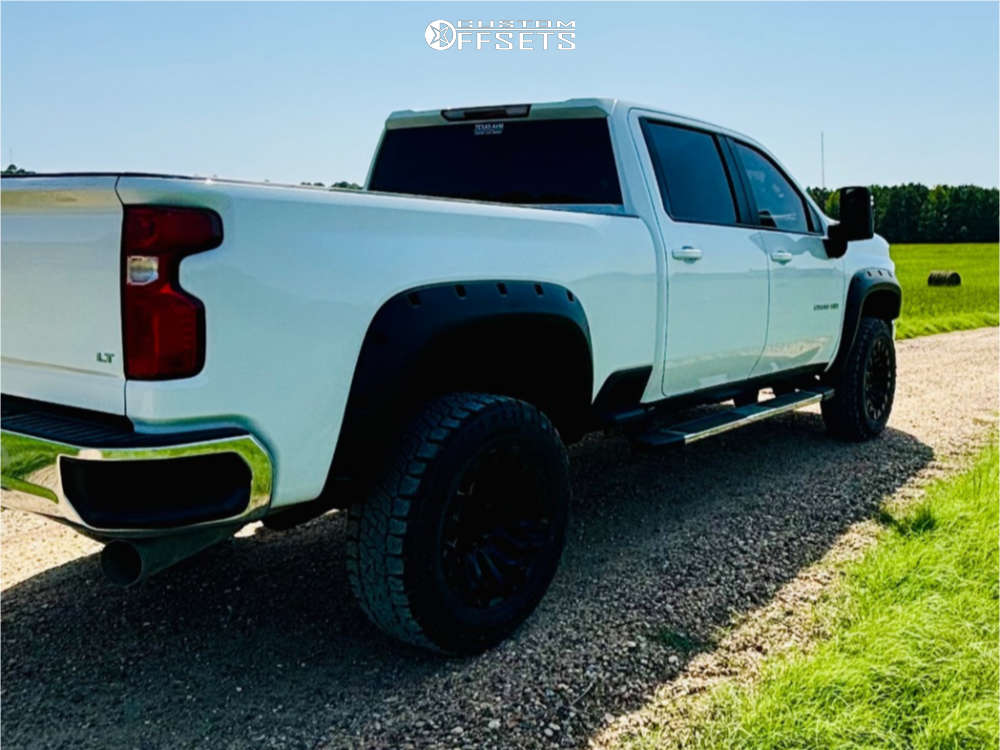 2022 Chevrolet Silverado 2500 HD with 20x10 -18 Fuel Quake and 35/12 ...