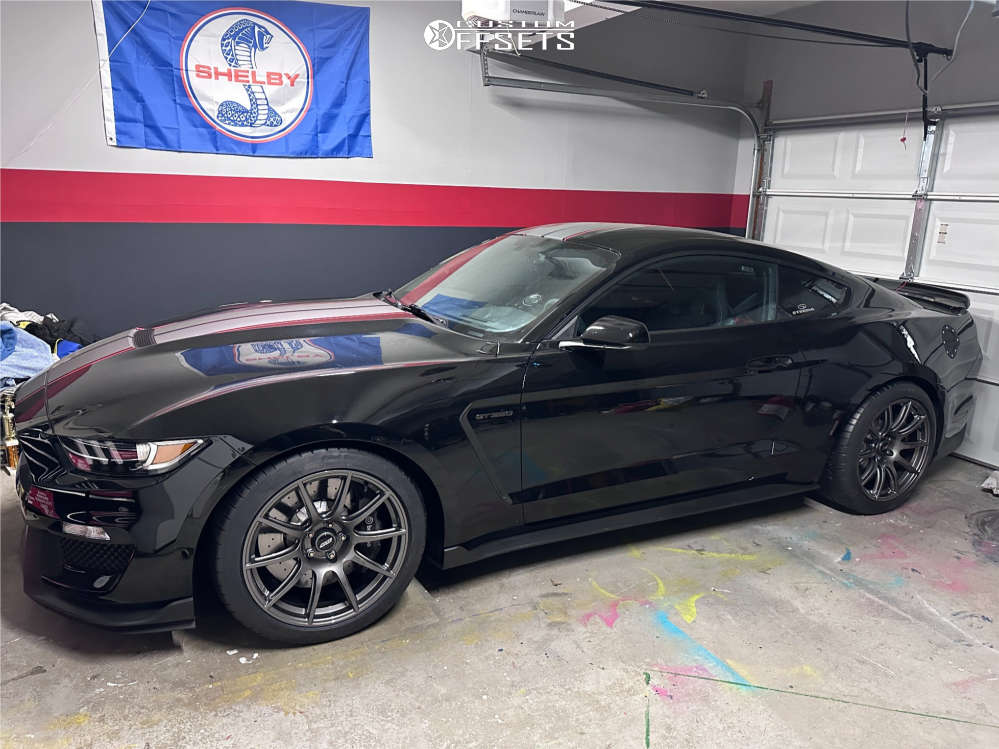 2018 Ford Mustang with 19x11 52 Apex Sm-10 and 305/35R19 Michelin Pilot ...