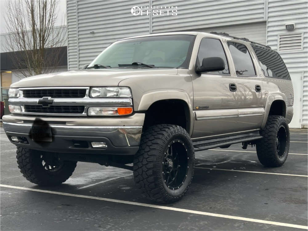 2000 Chevrolet Suburban 2500 with 20x10 -24 XD XD820 and 35/12.5R20 ...