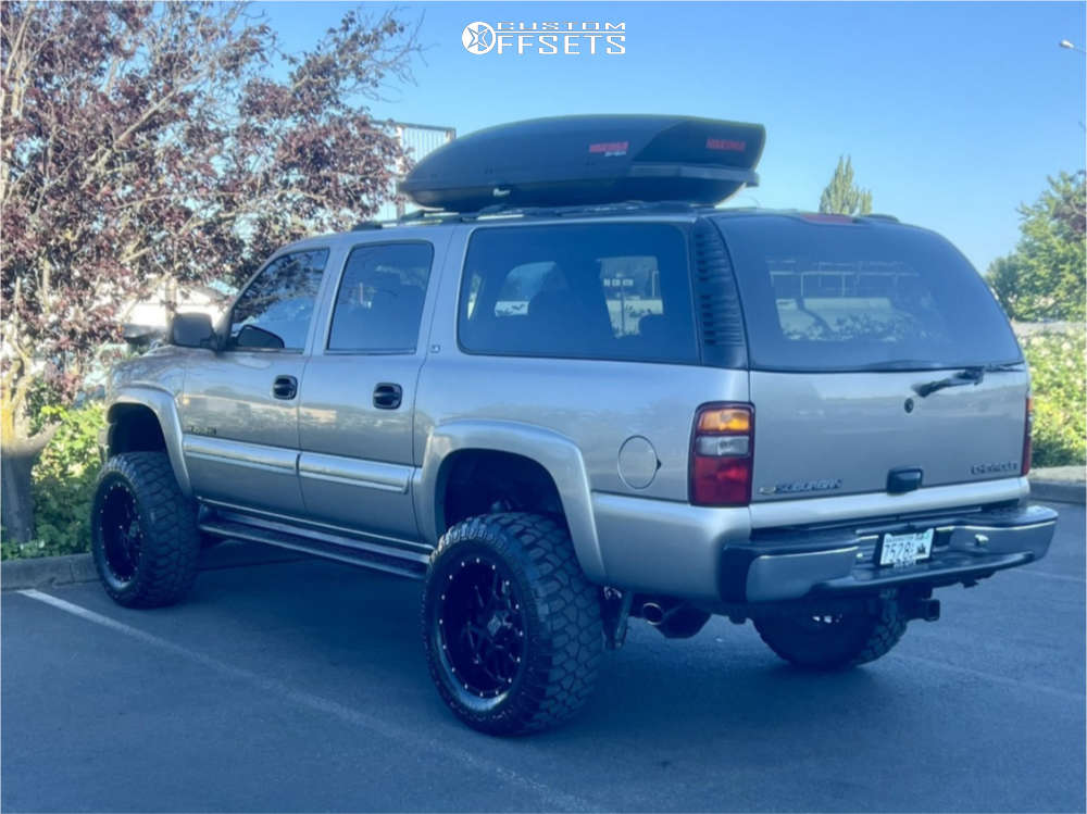 2000 Chevrolet Suburban 2500 with 20x10 -24 XD XD820 and 35/12.5R20 ...