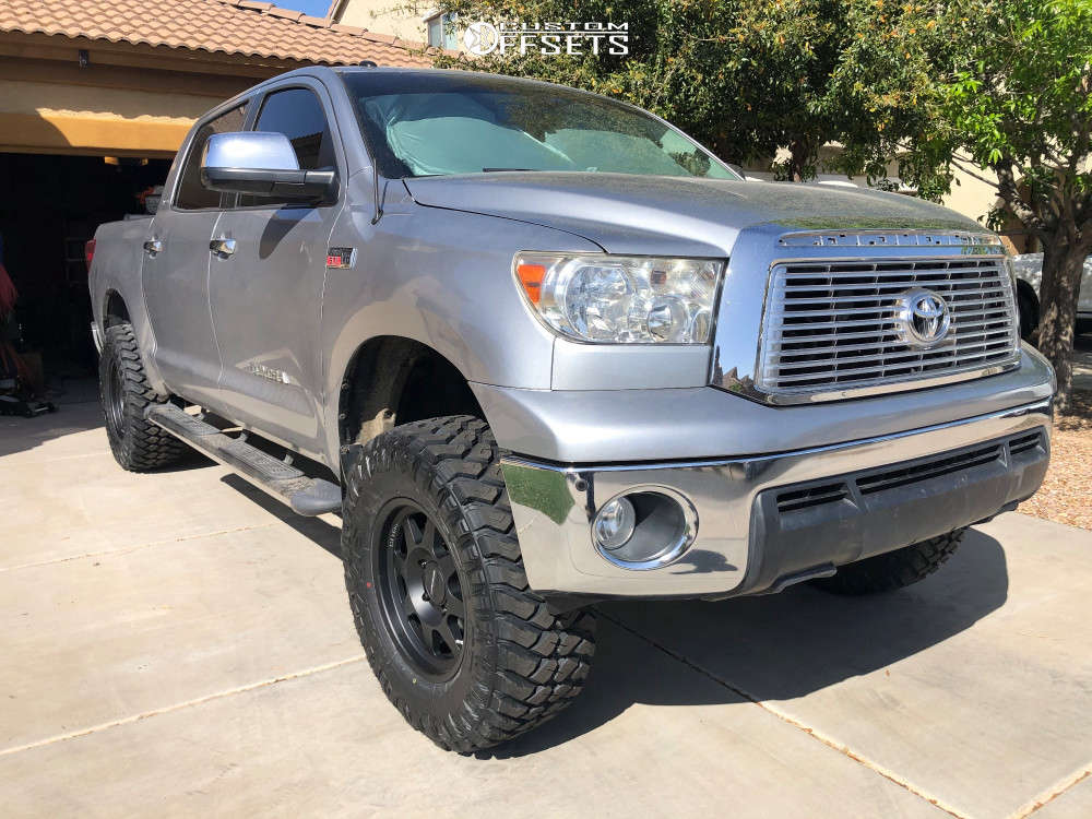2012 Toyota Tundra with 18x9 25 Method Mr701 and 35/12.5R18 Maxxis Razr ...