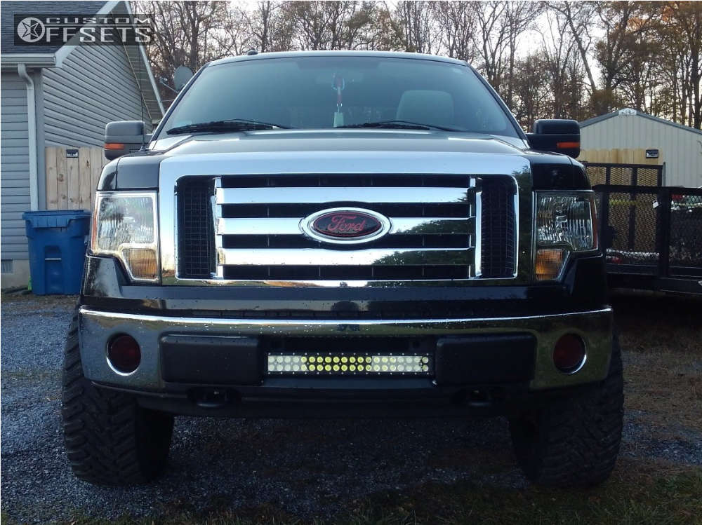 2012 Ford F-150 with 18x9 -12 Moto Metal Mo975 and 35/12.5R18 Atturo ...