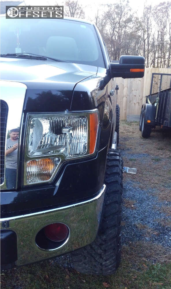 2012 Ford F-150 with 18x9 -12 Moto Metal Mo975 and 35/12.5R18 Atturo ...