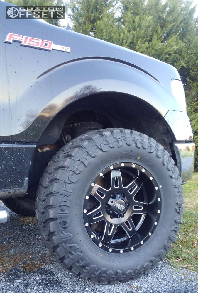 2012 Ford F-150 with 18x9 -12 Moto Metal Mo975 and 35/12.5R18 Atturo ...