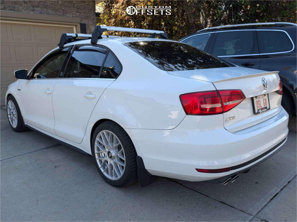 2015 Volkswagen Jetta with 17x8 35 Rotiform Rse and 225/45R17 Michelin ...