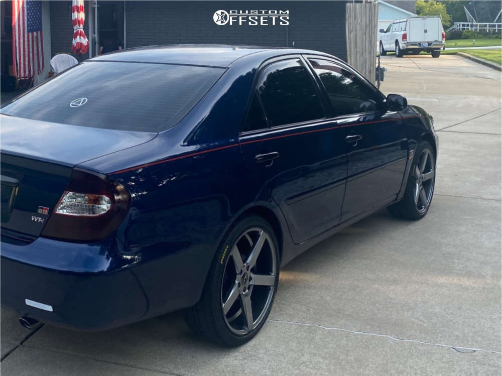 2004 Toyota Camry with 20x8.5 40 JNC Jnc026 and 245/35R20 Vercelli ...