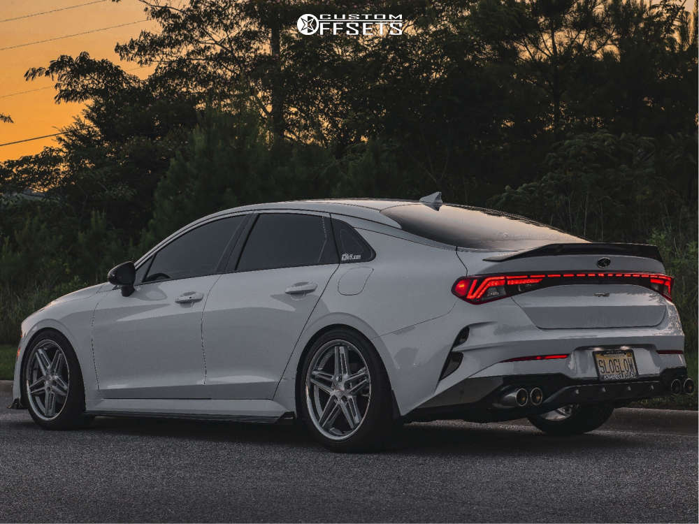 2024 Kia K5 with 19x8.5 35 Ferrada Cm1 and 235/40R19 Lexani Lx-twenty ...