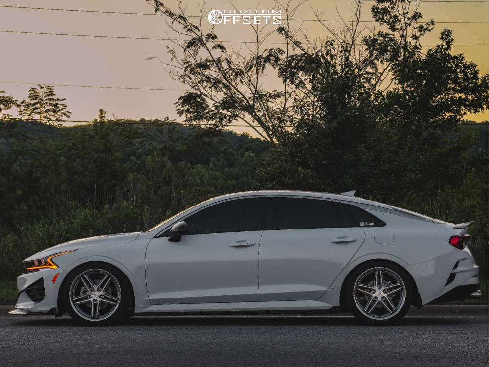 2024 Kia K5 with 19x8.5 35 Ferrada Cm1 and 235/40R19 Lexani Lx-twenty ...