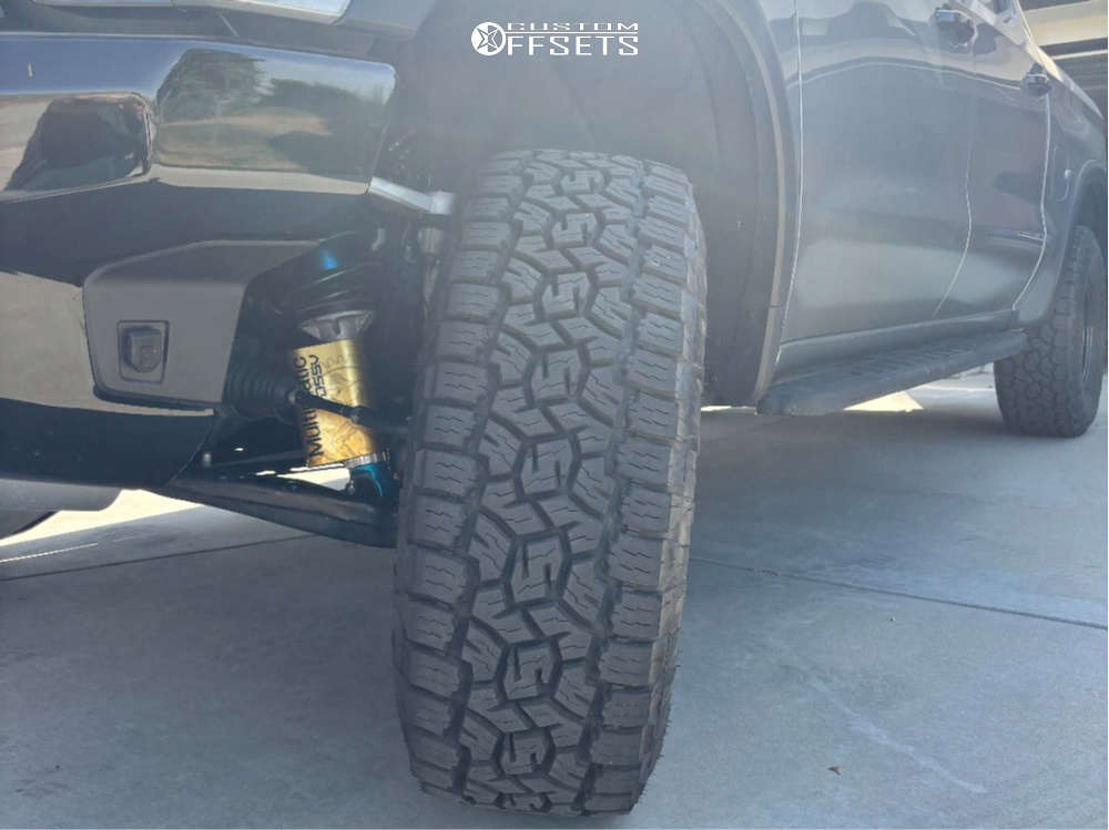 2024 Chevrolet Silverado 1500 with 17x8.5 0 Method Mr318 and 315/70R17 ...
