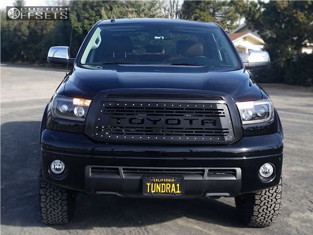 2013 Toyota Tundra with 18x9 -12 K2 Offroad Dome and 275/70R18 ...
