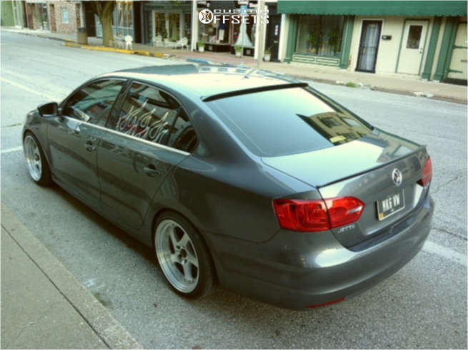 2013 Volkswagen Jetta with 18x9 35 Vors Vr2 and 225/40R18 Vercelli ...