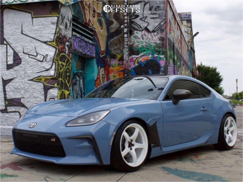 2022 Toyota GR86 with 18x9.5 35 Gram Lights 57cr and 225/40R18 Toyo ...