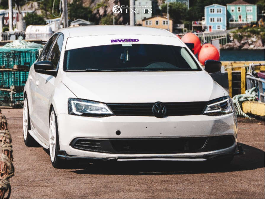 2013 Volkswagen Jetta with 18x8.5 35 VMR V703 and 225/40R18 Dynamo ...