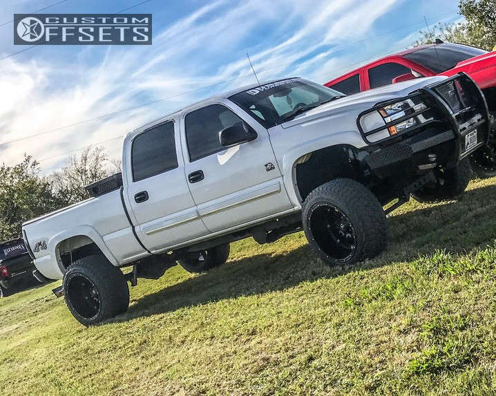 2003 Chevrolet Silverado 2500 HD with 22x14 -76 Fuel Hostage D531 and ...