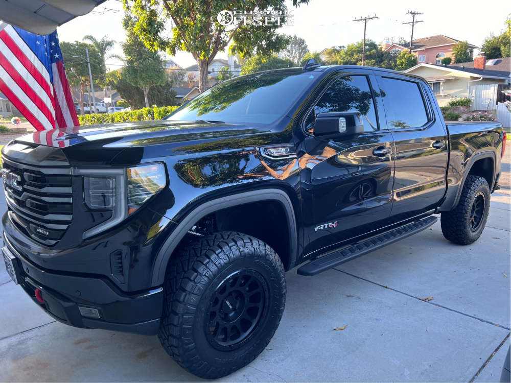 2024 GMC Sierra 1500 with 18x9 -12 Method MR305 and 295/70R18 Nitto ...