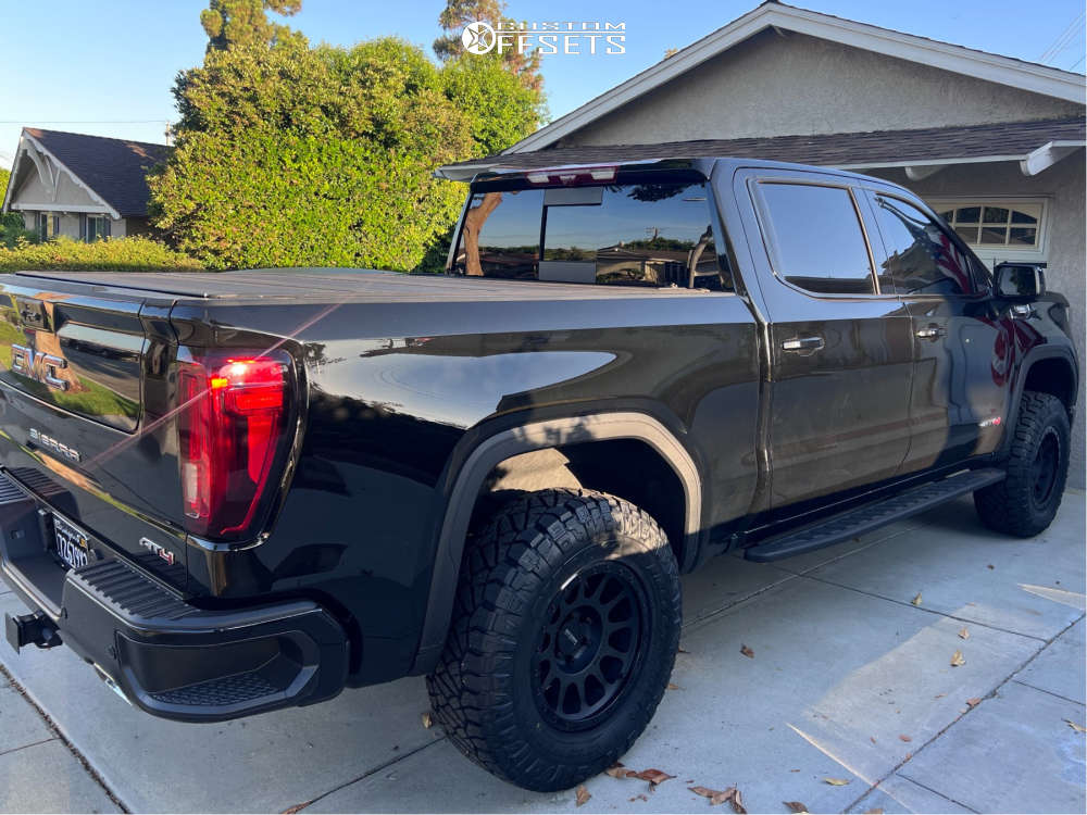 2024 GMC Sierra 1500 with 18x9 -12 Method MR305 and 295/70R18 Nitto ...
