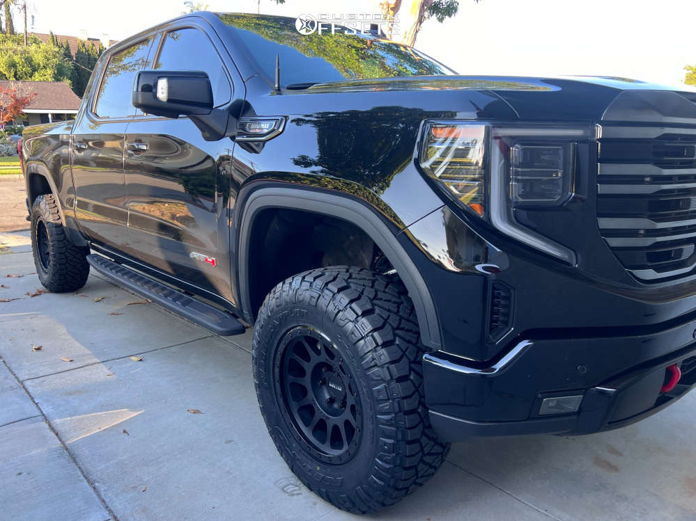 2024 GMC Sierra 1500 with 18x9 -12 Method MR305 and 295/70R18 Nitto ...