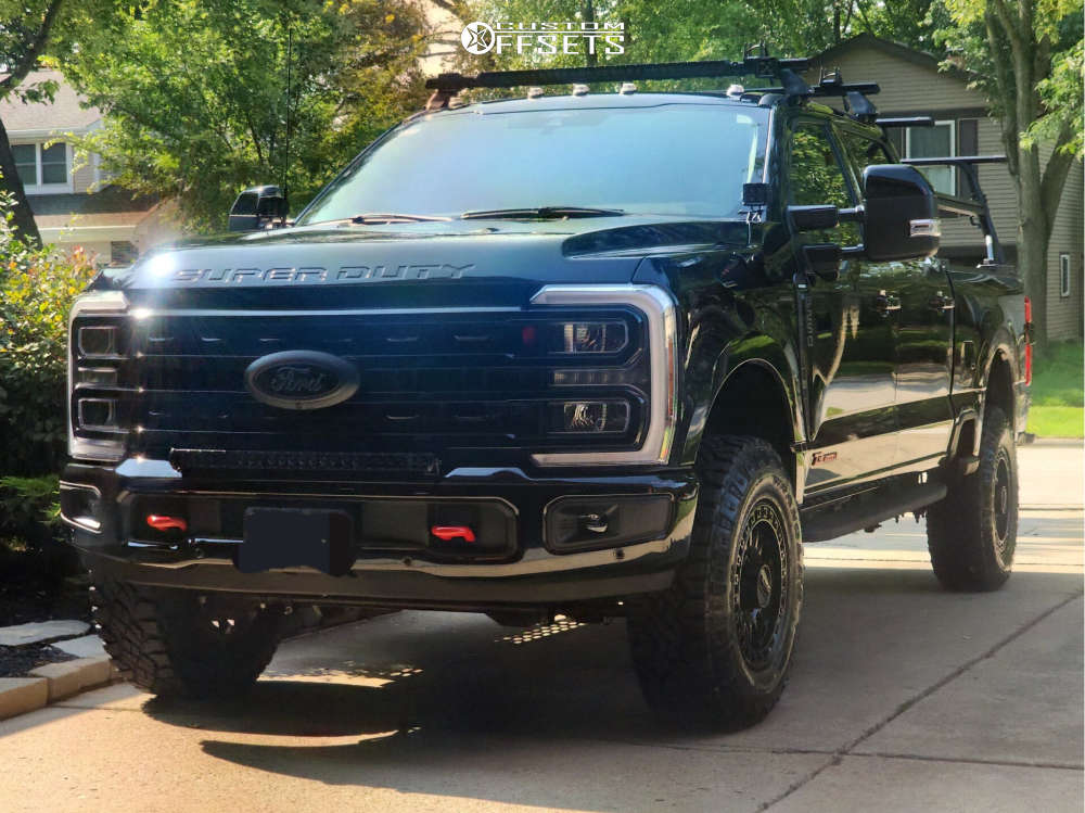 2024 Ford F-250 Super Duty with 18x9 18 KMC KM552 and 285/75R18 ...