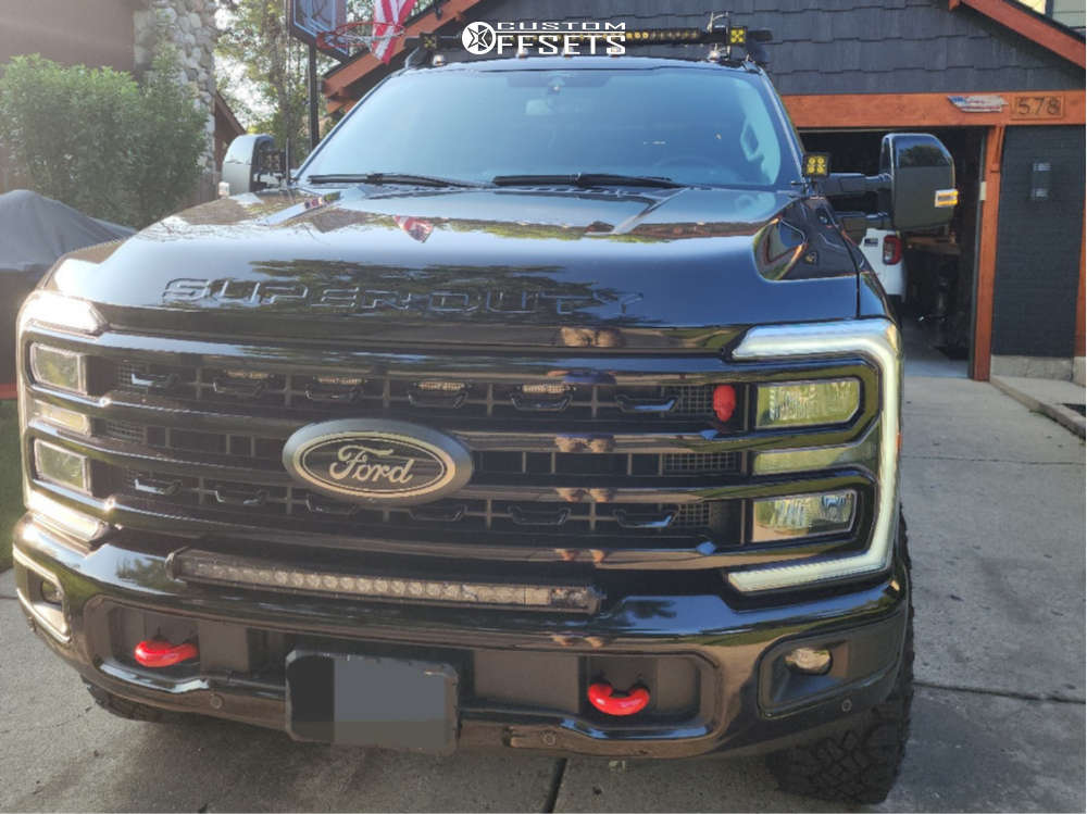 2024 Ford F-250 Super Duty with 18x9 18 KMC KM552 and 285/75R18 ...