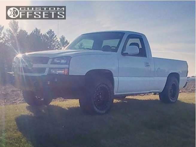 2004 Chevrolet Silverado 1500 with 17x8.5 0 Vision Manx and 265/70R17 ...