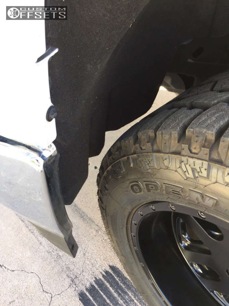 2015 Chevrolet Silverado 1500 with 20x10 -25 TIS 539B and 305/50R20 ...