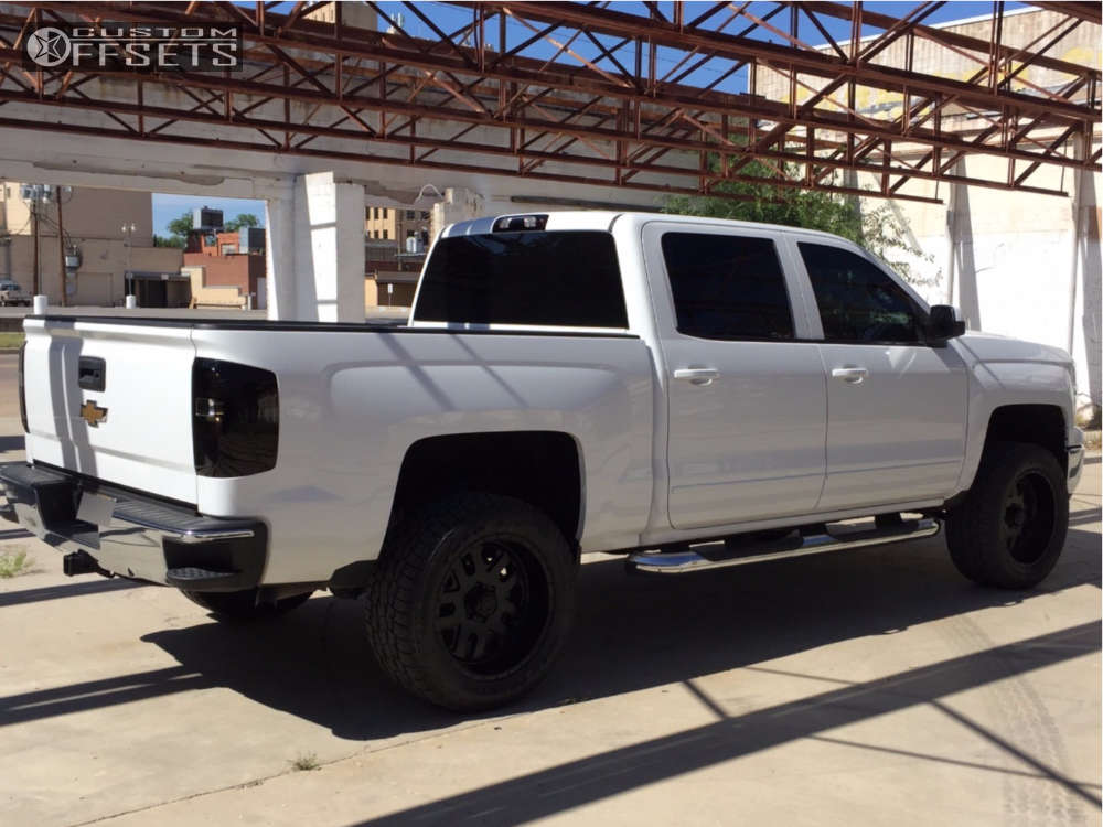 2015 Chevrolet Silverado 1500 with 20x10 -25 TIS 539B and 305/50R20 ...