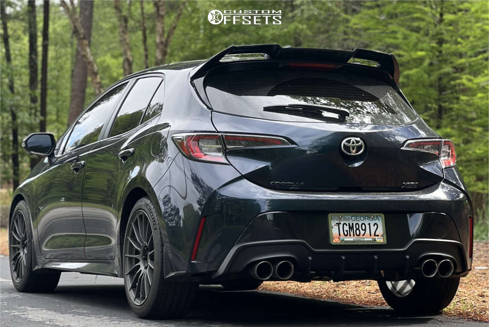 2022 Toyota Corolla with 18x8.5 42 Enkei Rs05-rr and 245/40R18 Michelin ...