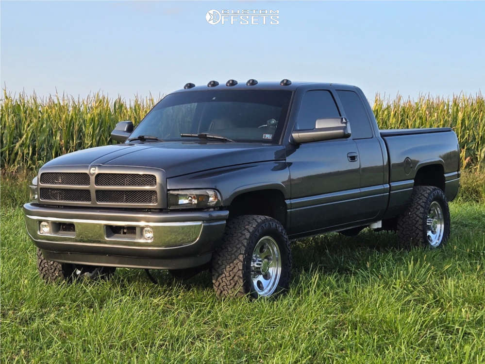 2000 Dodge Ram 2500 with 18x9 -6 Pro Comp Series 69 and 33/12.5R18 ...