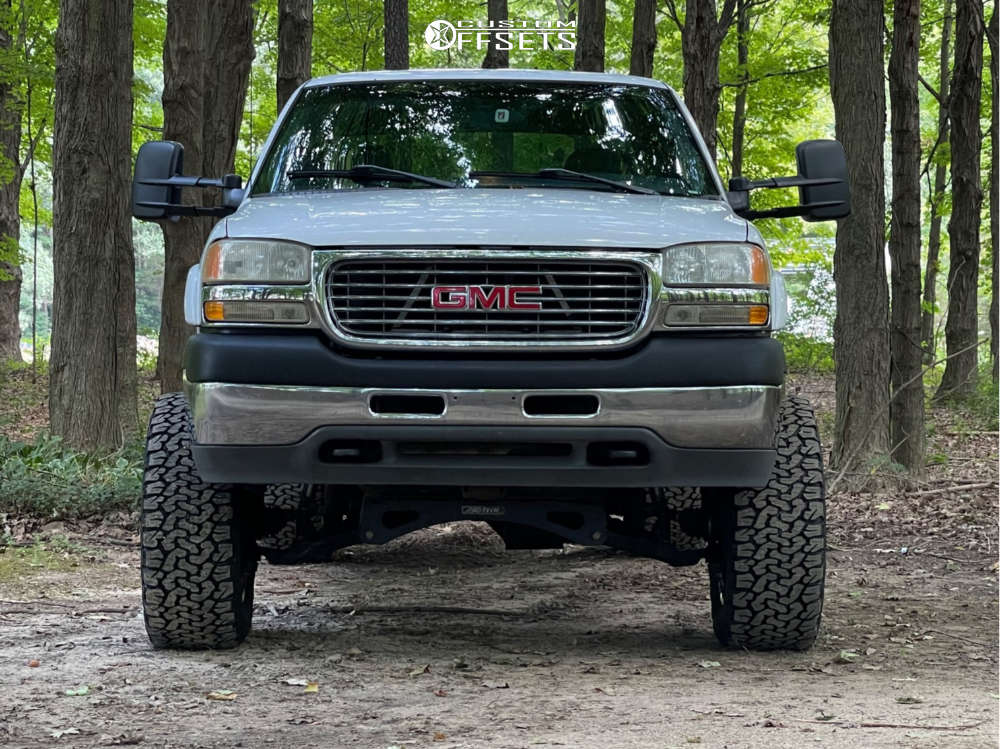 2002 GMC Sierra 2500 HD with 20x10 -19 Gear Off-Road Leverage and 35/12 ...