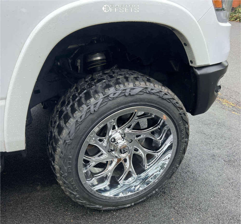 2023 Ram 1500 with 22x12 -44 Fuel Runner and 33/12.5R22 Mickey Thompson ...