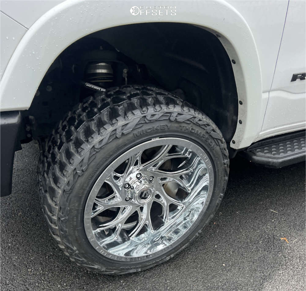 2023 Ram 1500 with 22x12 -44 Fuel Runner and 33/12.5R22 Mickey Thompson ...