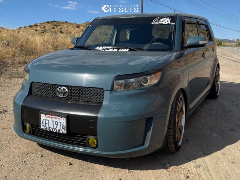 2009 Scion XB with 18x8.5 38 F1R Fc7 and 225/40R18 Nexen Cp672 and ...