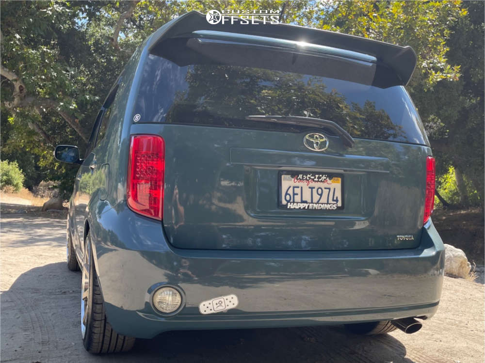2009 Scion XB with 18x8.5 38 F1R Fc7 and 225/40R18 Nexen Cp672 and ...
