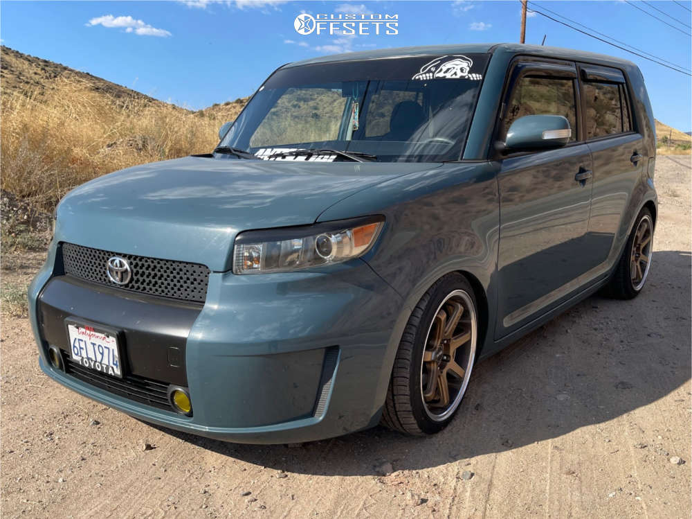 2009 Scion XB with 18x8.5 38 F1R Fc7 and 225/40R18 Nexen Cp672 and ...