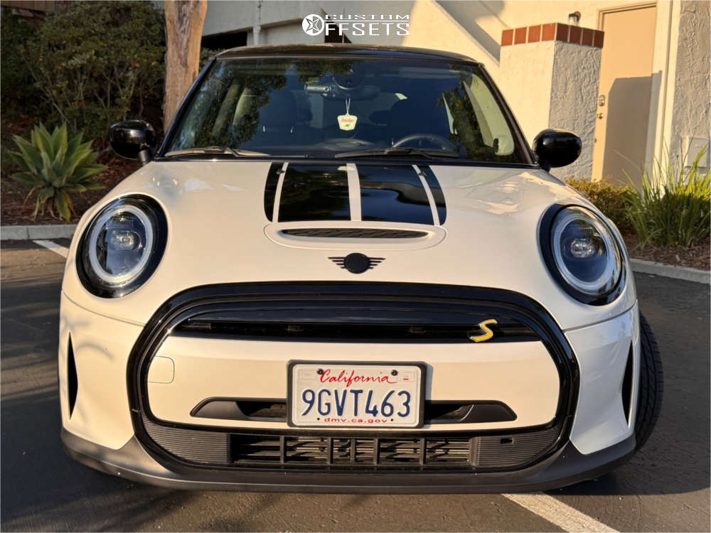 2024 Mini Cooper with 18x8 35 Mach Mp41 and 205/40R18 Lexani Rfx Plus ...
