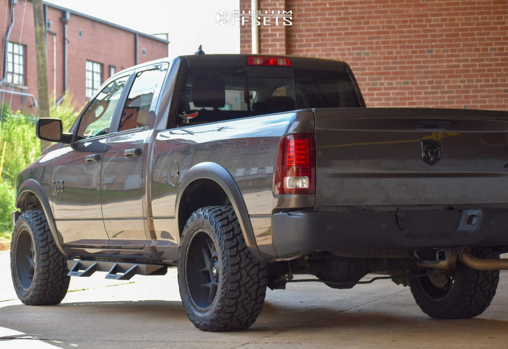 2020 Ram 1500 Classic with 20x10 -25 Vision Sliver and 305/55R20 ...