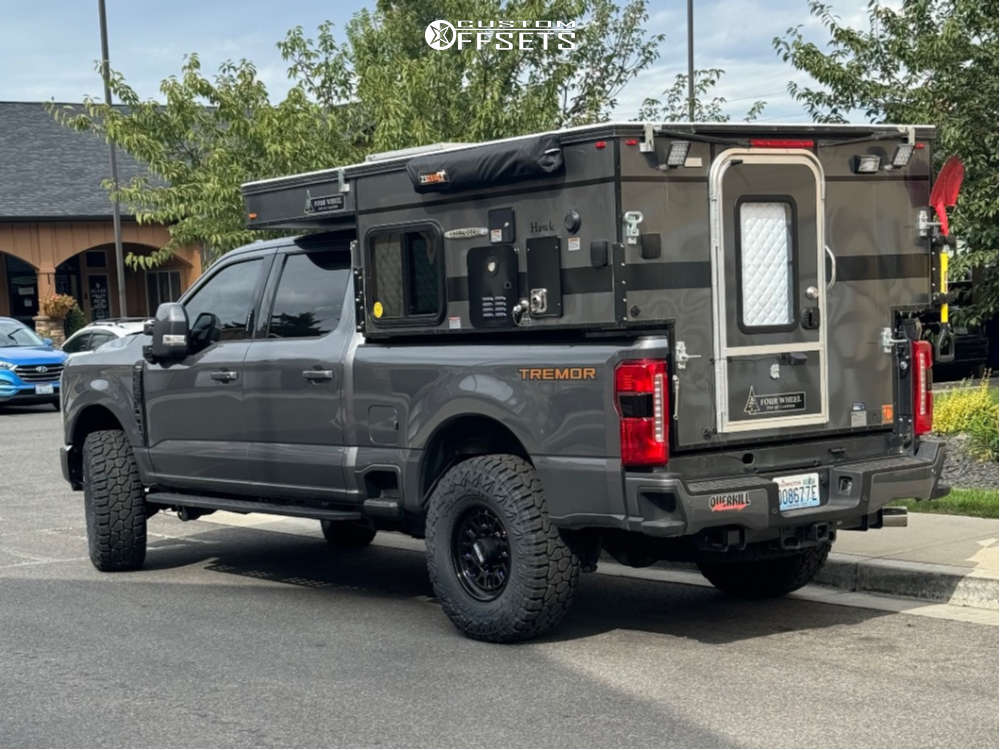 2023 Ford F-350 Super Duty with 18x9 18 Method Mr321 and 37/13.5R18 ...