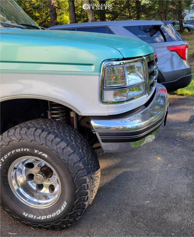1995 Ford F-150 with 15x10 -47 Pro Comp 69 and 33/12.5R15 BFGoodrich ...