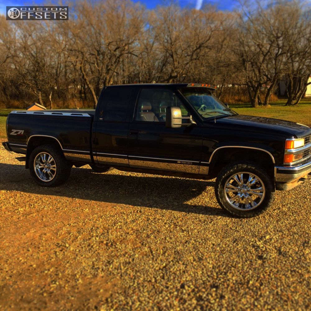1998 Chevrolet K1500 with 20x9 0 Helo He789 and 33/12.5R20 Toyo Tires ...
