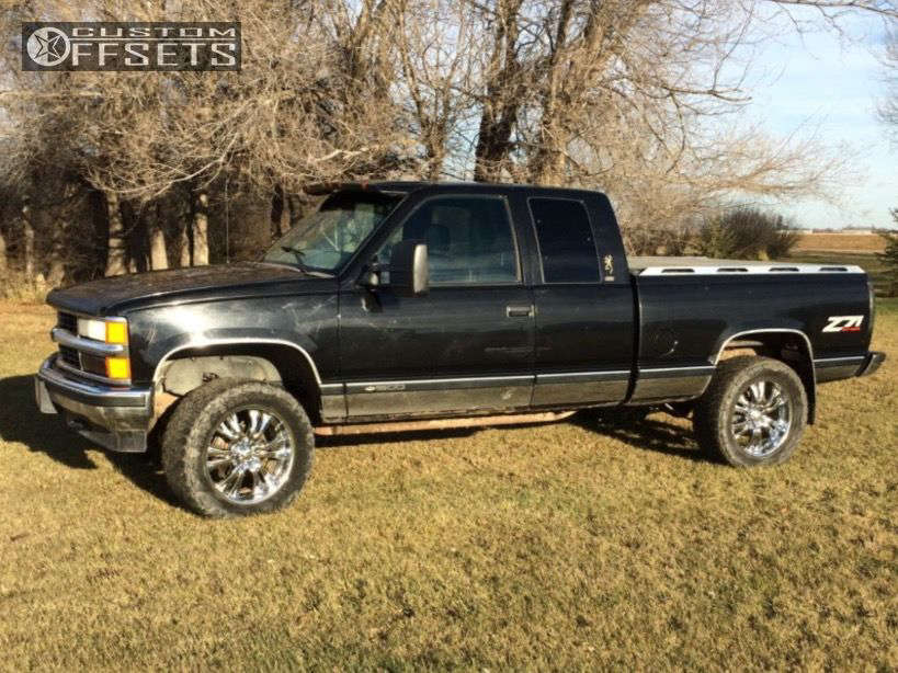 1998 Chevrolet K1500 with 20x9 0 Helo He789 and 33/12.5R20 Toyo Tires ...